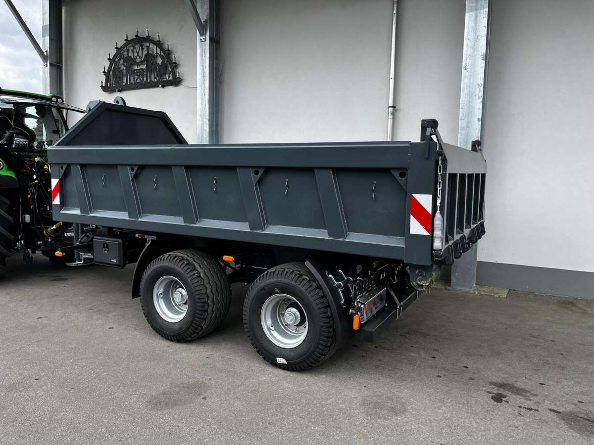 Pronar Hakenliftanhänger T185/1 mit Container | Hakenliftanhänger ...